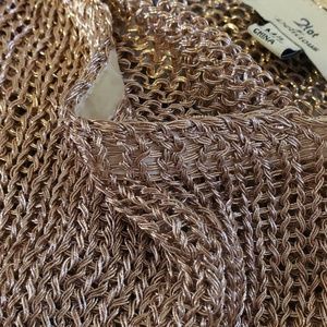 Hot & Delicious | Sweaters | Rose Gold Metallic Crop Sweatee | Poshmark